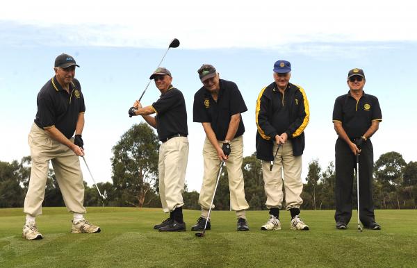 Ken Rook crowned Stan Henwood | Berwick Gazette