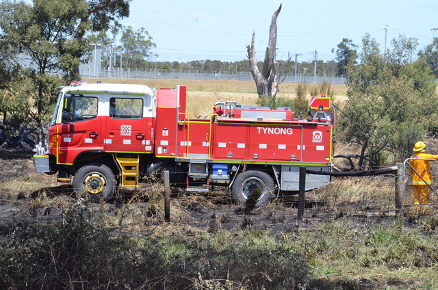 CFA battles Nar Nar Goon fire | Berwick Gazette